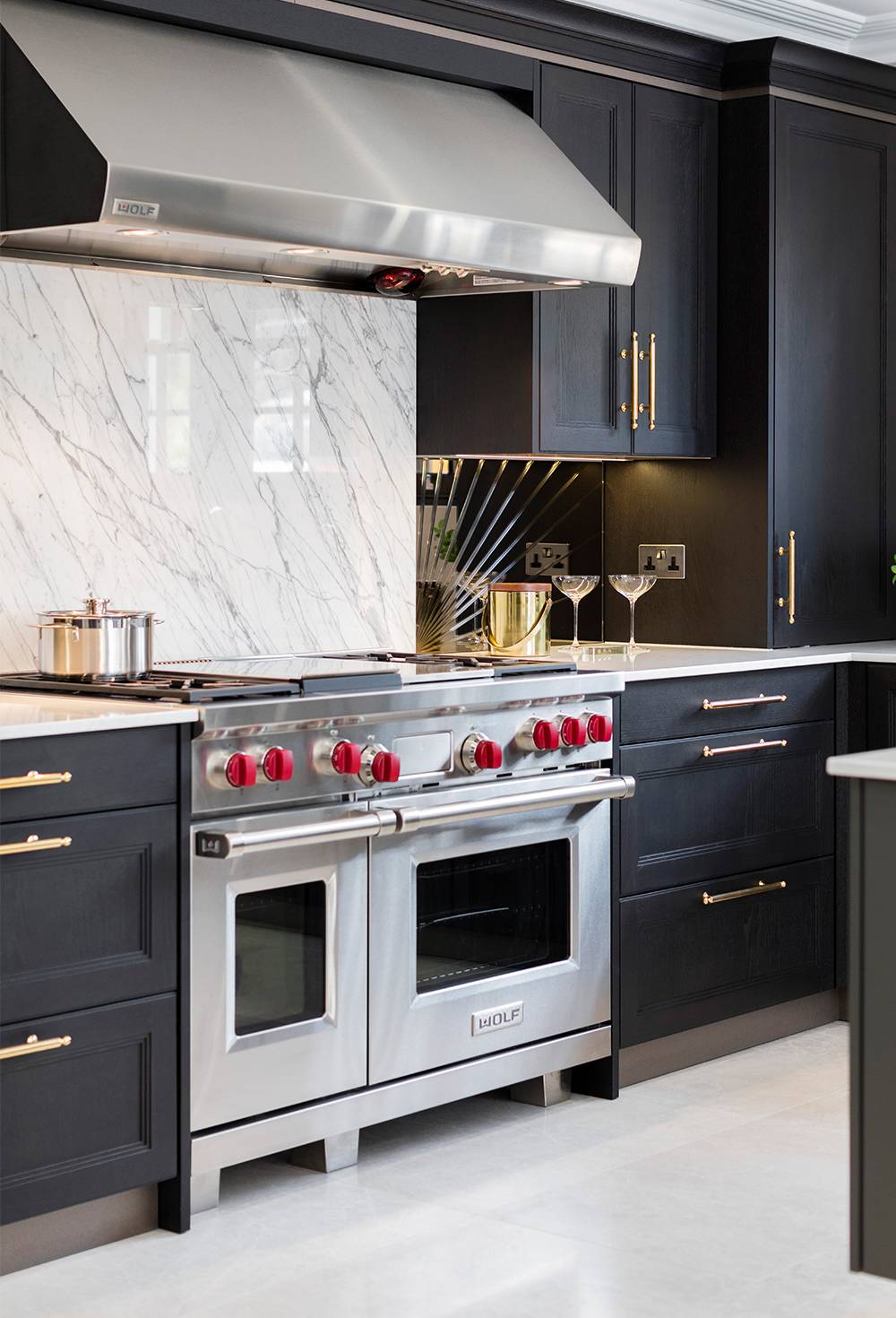 10 Bespoke Luxury Kitchen Ideas for 2025 - From Expert Designers