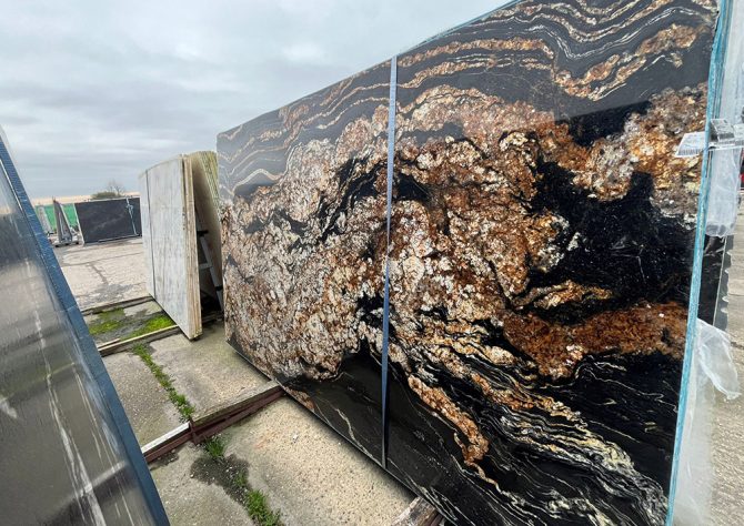 Expressive Natural Stone Kitchen Worktops | Extreme Design